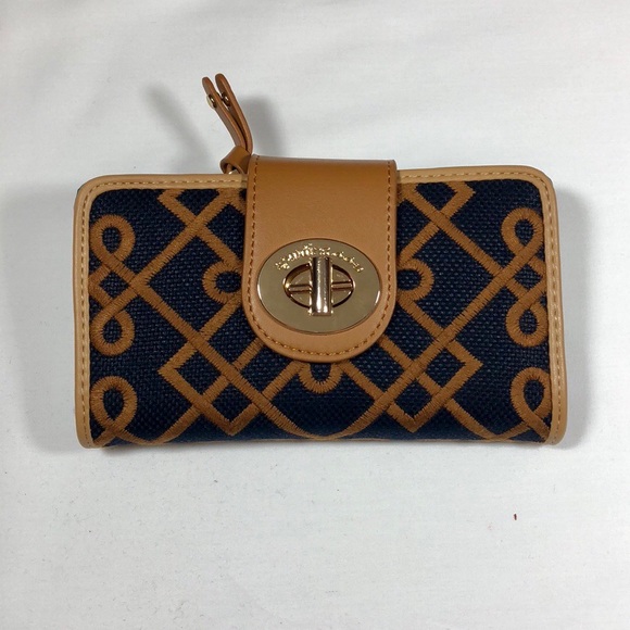 Spartina 449 | Bags | Spartina 449 Mareena Turn Key Wallet | Poshmark